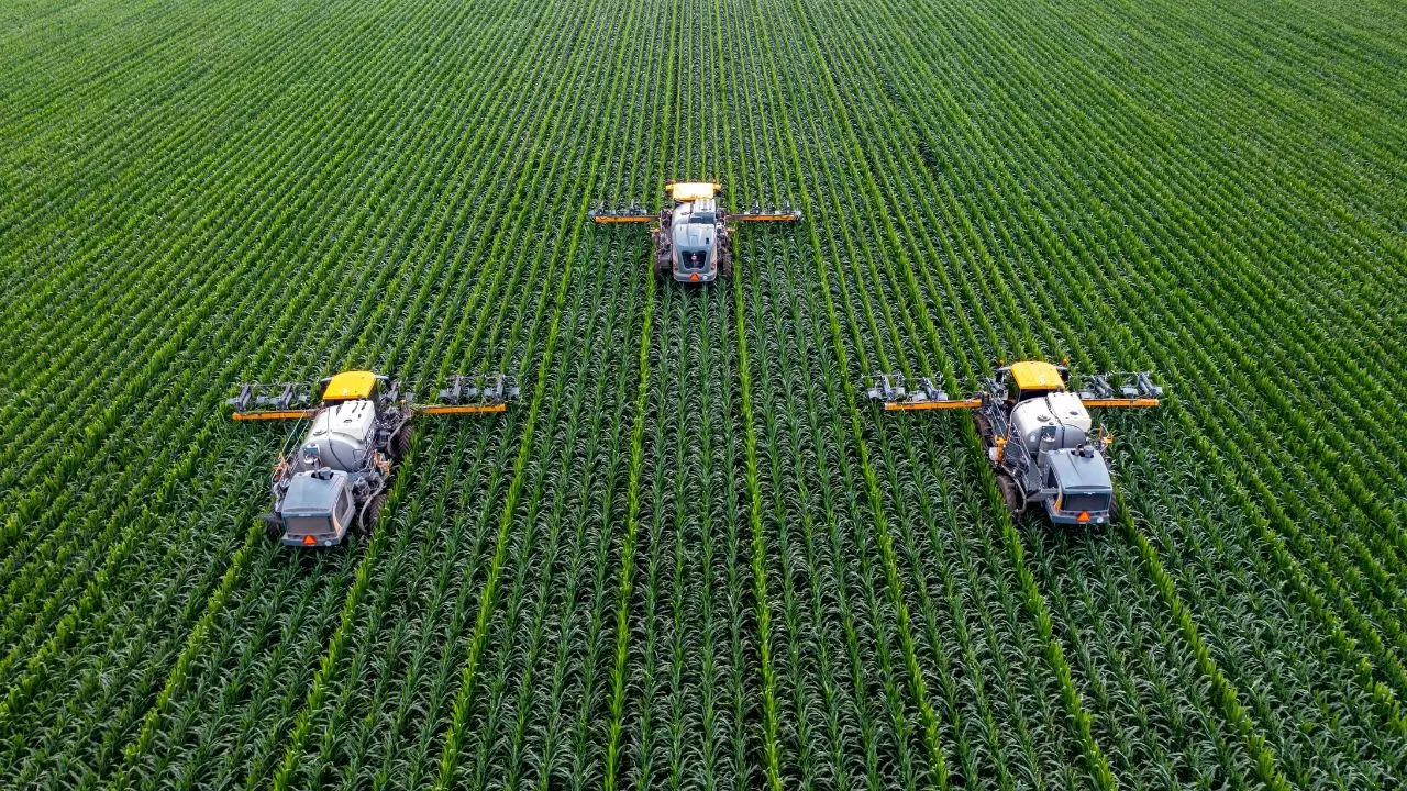The Role of Artificial Intelligence in Sustainable Farming: A Vision ...