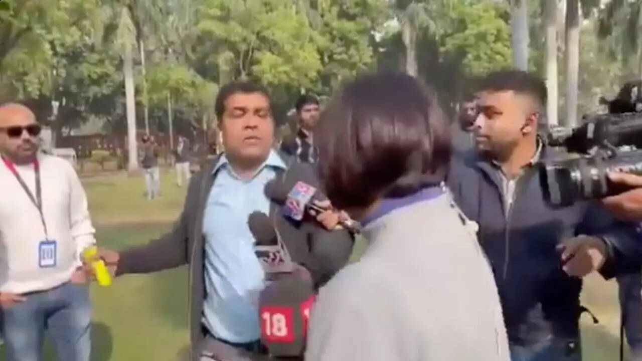 Parliament Attack Video: Journalists ‘Fight’ Over Smoke Canister Used Outside Lok Sabha | Times Now