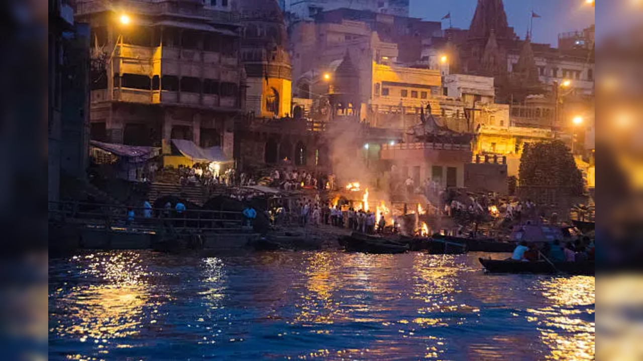 Varanasi: The Manikarnika Ghat: The Burning Ghat of Varanasi Where ...