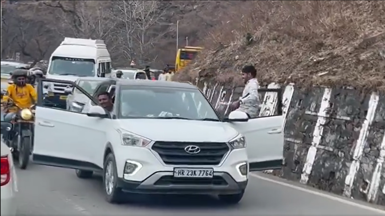 Hyundai Creta Owner Drives With Open Doors In Kullu, Gets Slapped With ...