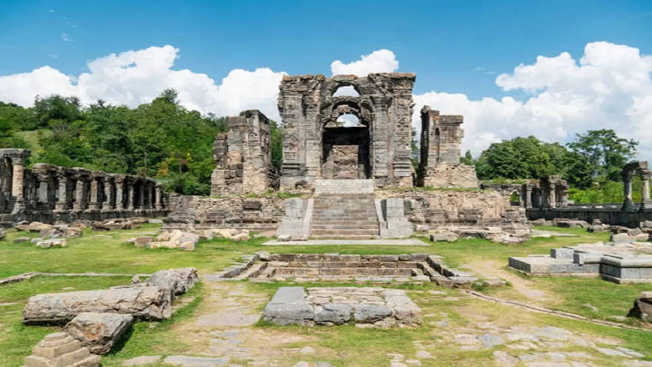 10 Unknown Facts About the Martand Sun Temple in Kashmir