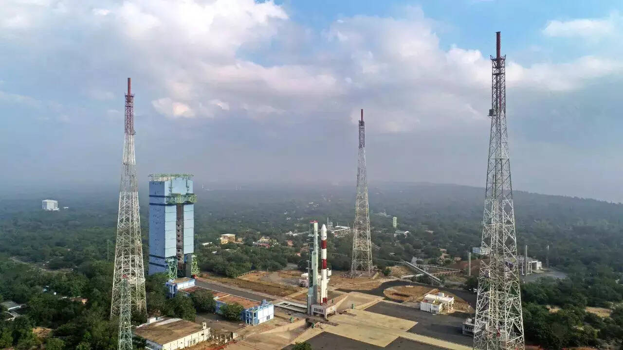 ISRO PSLV-C58 XPoSat Mission: Isro launches first scientific satellite XPoSat to study black ...