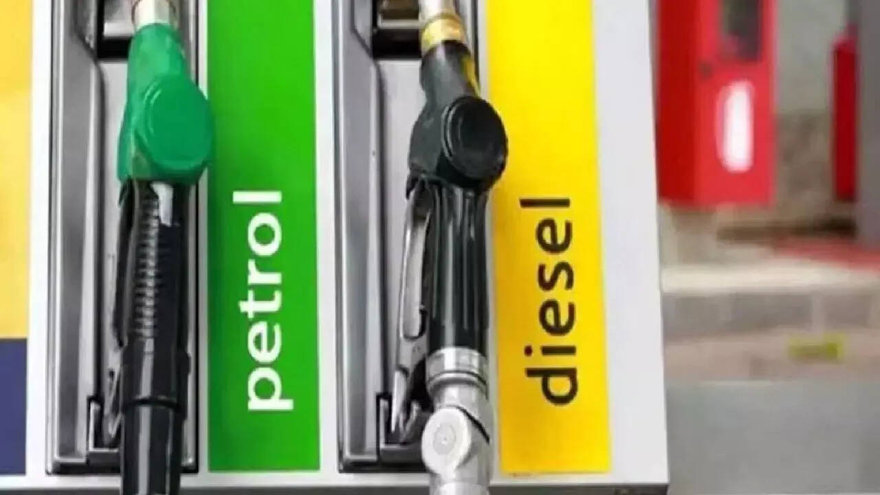 petrol tankers drivers on stike due to new hit and run law rules and regulations - Petrol Tanker ...