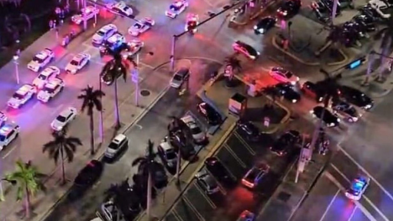 Miami Mall: Aliens At Miami Mall? People Claim Nephilim-Like Creatures ...