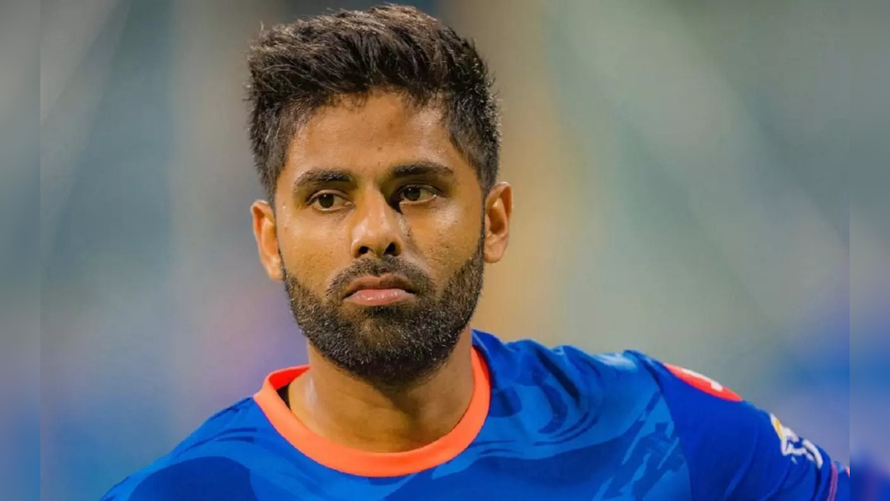 Suryakumar Yadav: Bad News For Mumbai Indians! Injured Suryakumar Yadav ...
