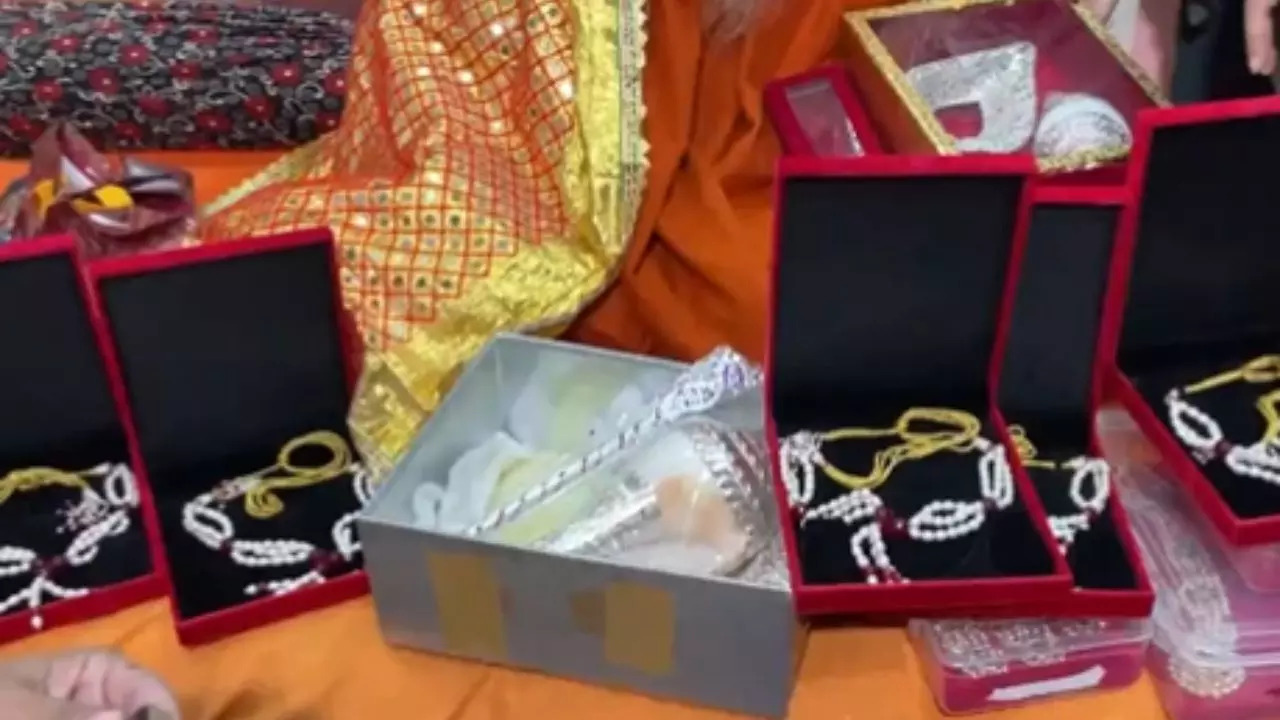 Braj Dham Devotees' Special Present For Lord Ram Ahead Of 'Pran ...