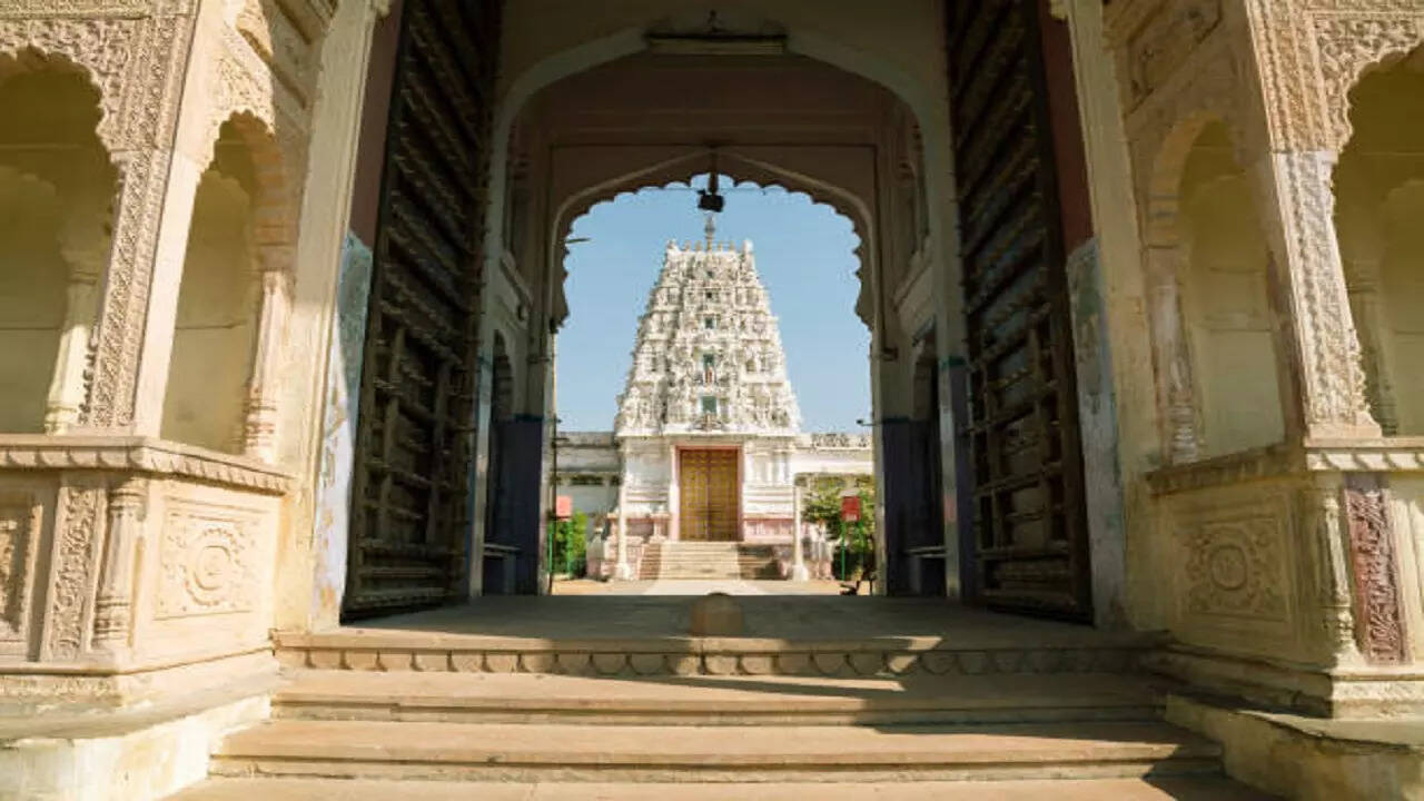 10 Interesting Facts About the Brahma Temple in Pushkar