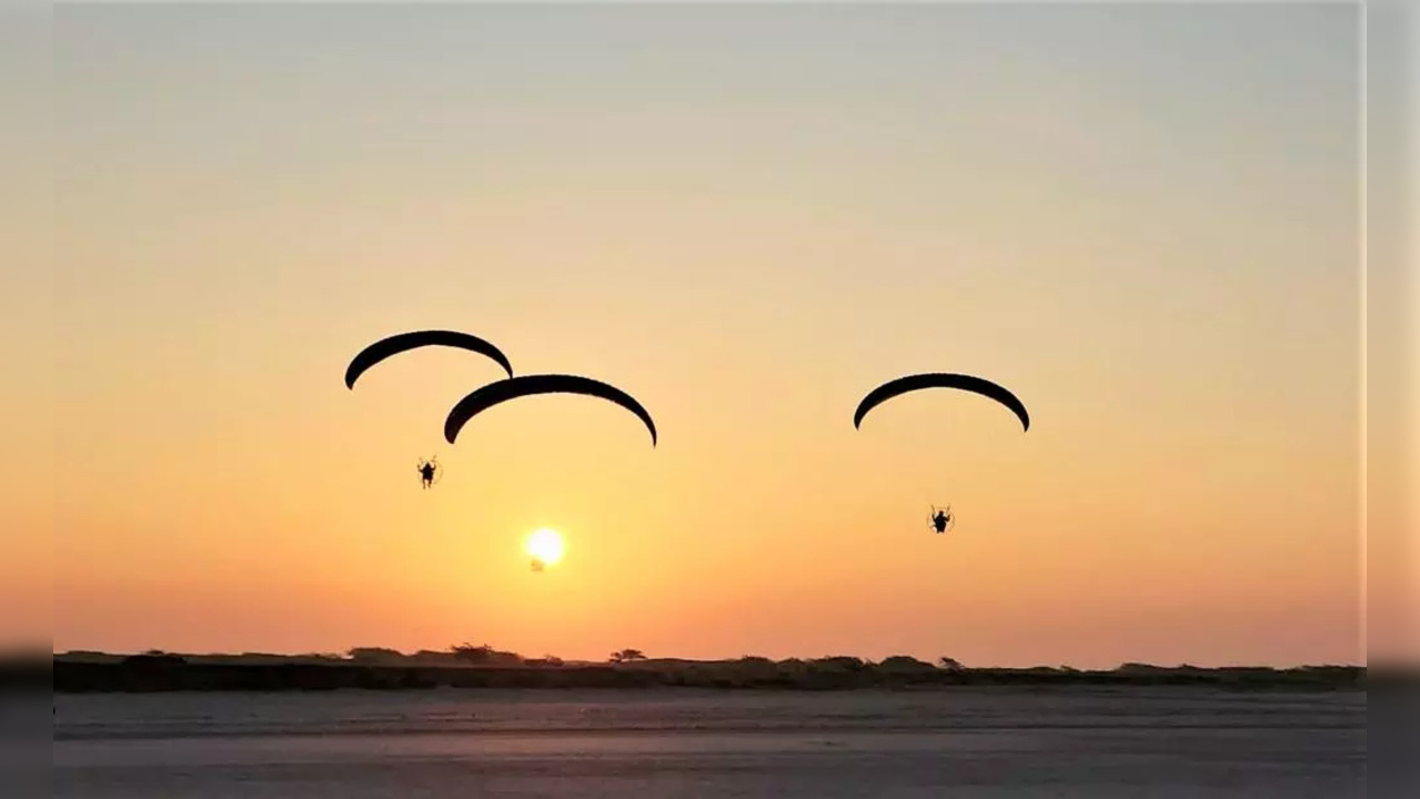 From Kibithu to Kutch: Indian Army's Paramotor Expedition Is Not For ...