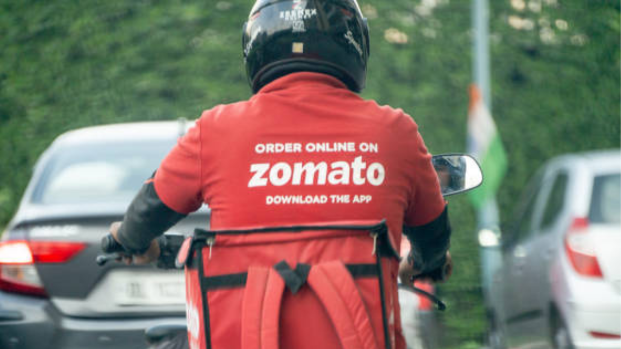 Zomato To Deploy Smart Helmets For 300,000 Delivery Partners - Details ...