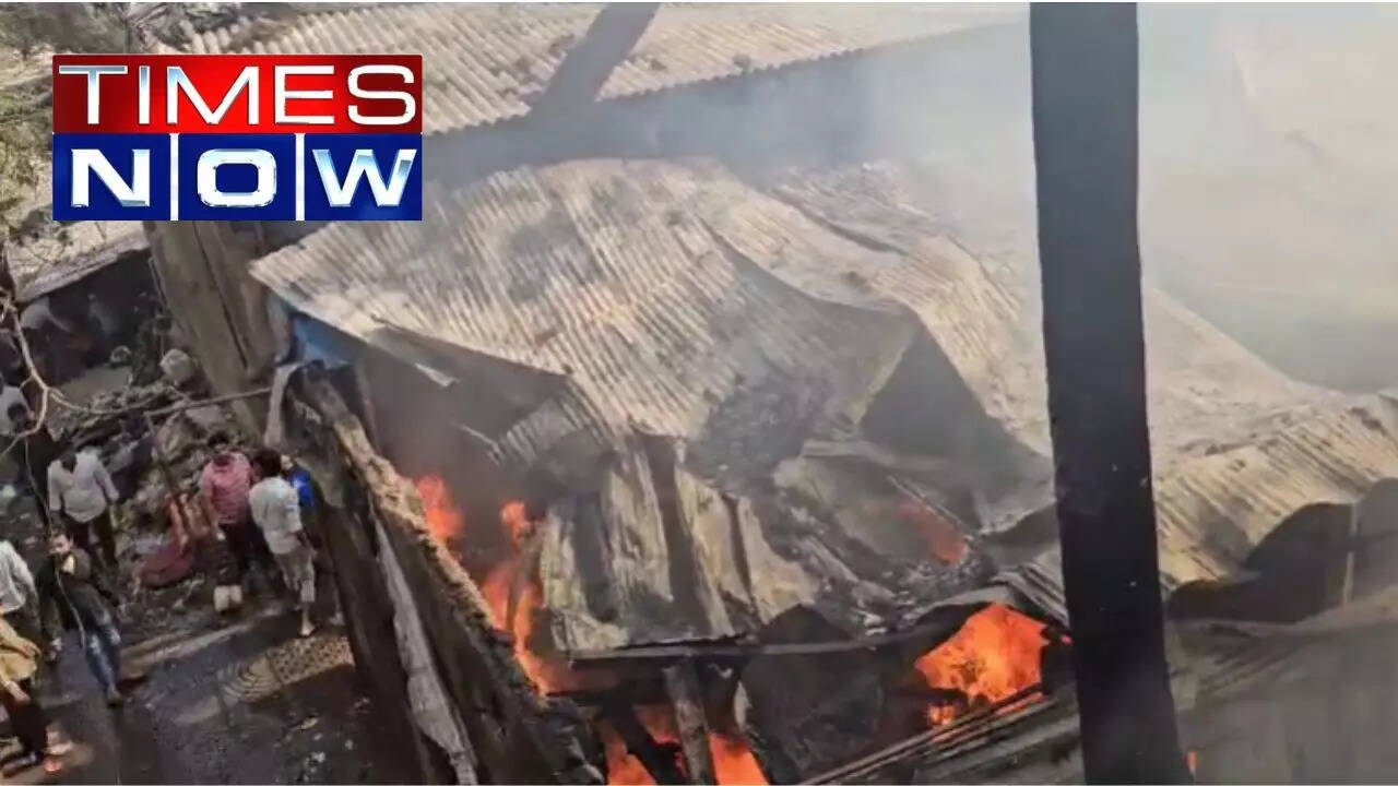Malad Fire: Mumbai: Fire Breaks Out In Malad's Triveni Nagar Slum ...