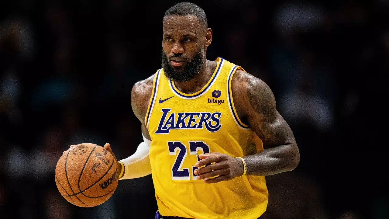 Lebron James: Meet LeBron James, NBA’s First Active Billionaire With ...