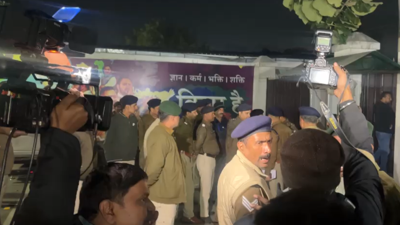 VIDEO: RJD Workers Protest As Patna SP, SDM Reach Tejashwi Yadav's ...