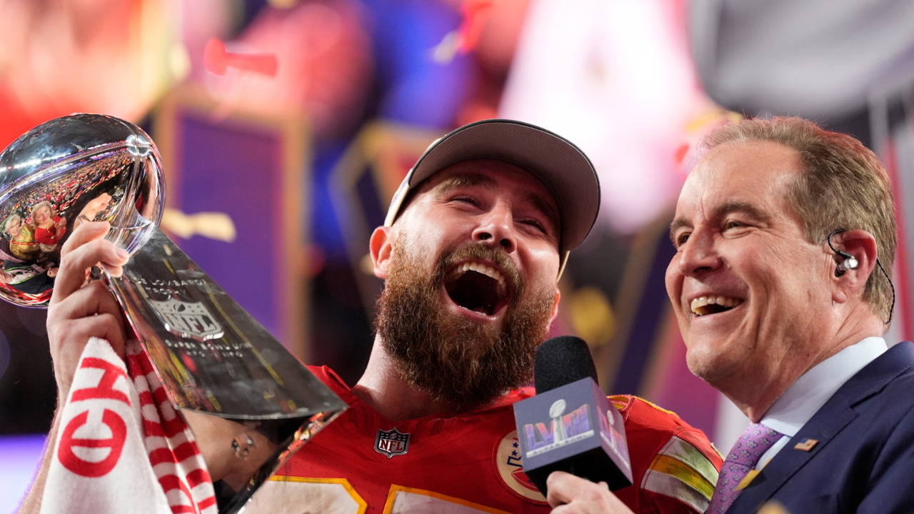 Super Bowl: "I Love Him Very Much": Travis Kelce Laughs At Andy Reid ...
