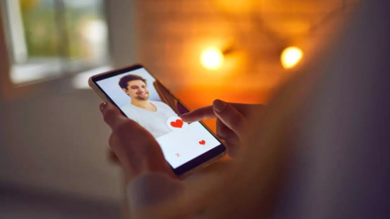 Swipe Right: Expert Tips For Creating Your Ideal Dating Profile | Love ...
