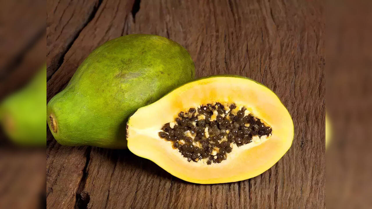Raw Papaya Health Benefits : युरिन इन्फेक्शनचा त्रास कमी करू शकते कच्ची ...