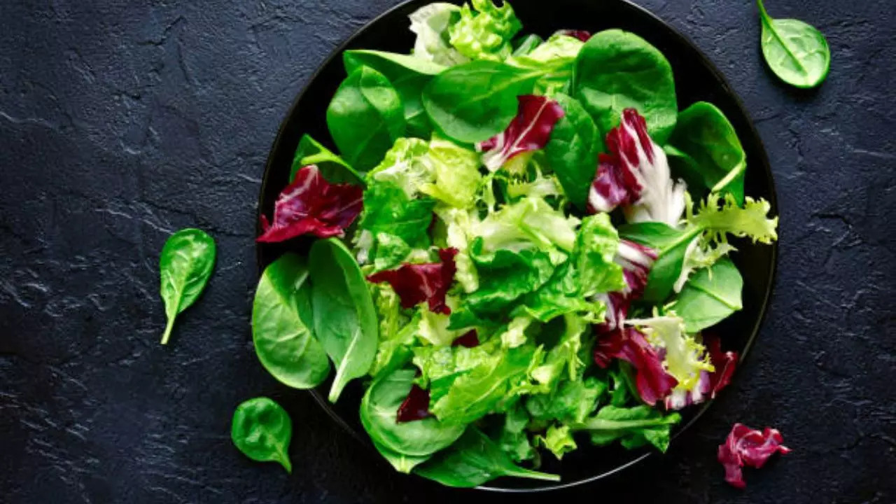 7 Seasonal Leafy Green Vegetables And Tasty Ways To Eat Them | Food ...