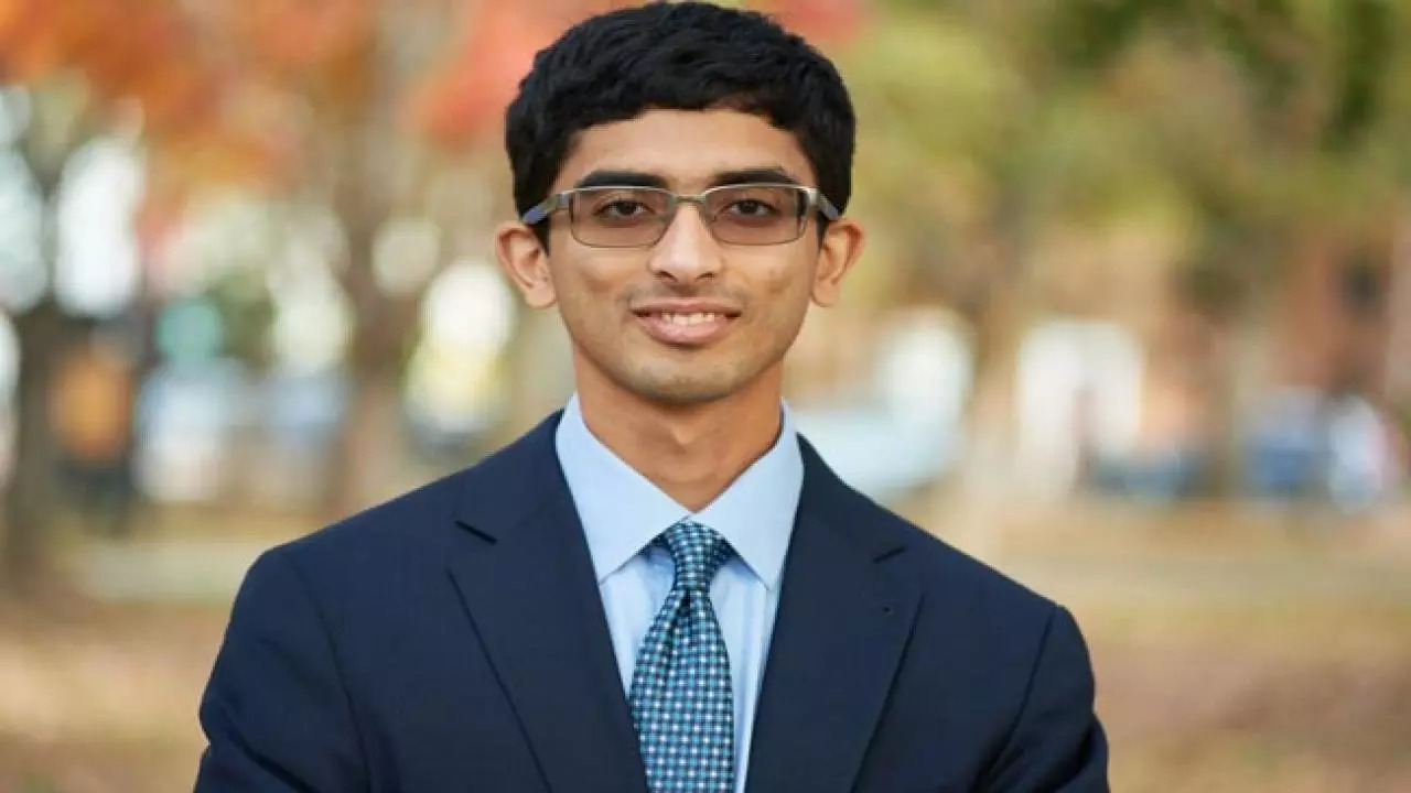 Ashwin Ramaswami: First Gen Z Indian-American In US Senate Race | World News, Times Now