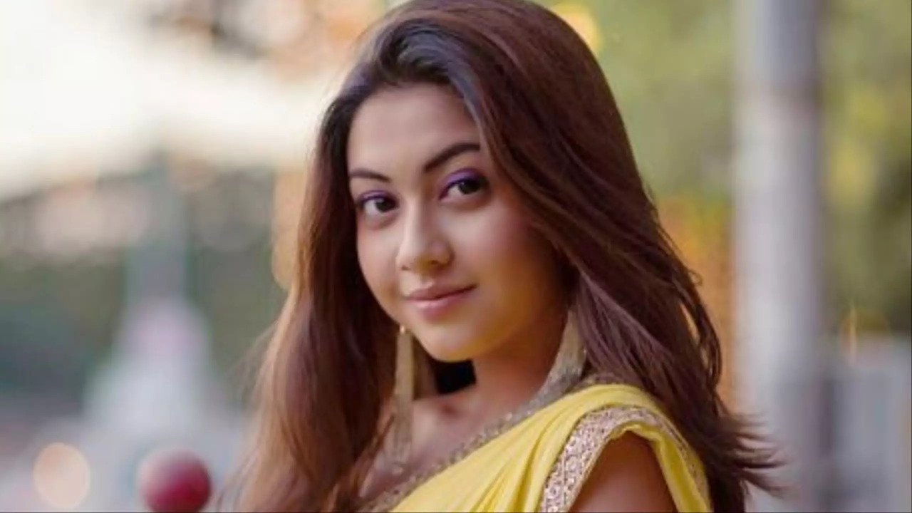 Reem Shaikh Reveals How She Prepared For Her OTT Debut With Raisinghani ...