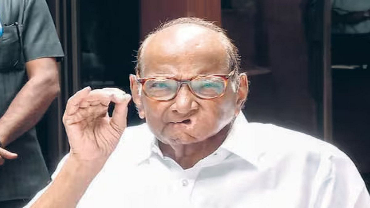 no relation and dialauge on phone with manoj jarange patil says sharad pawar - माझा जरांगेंशी ...