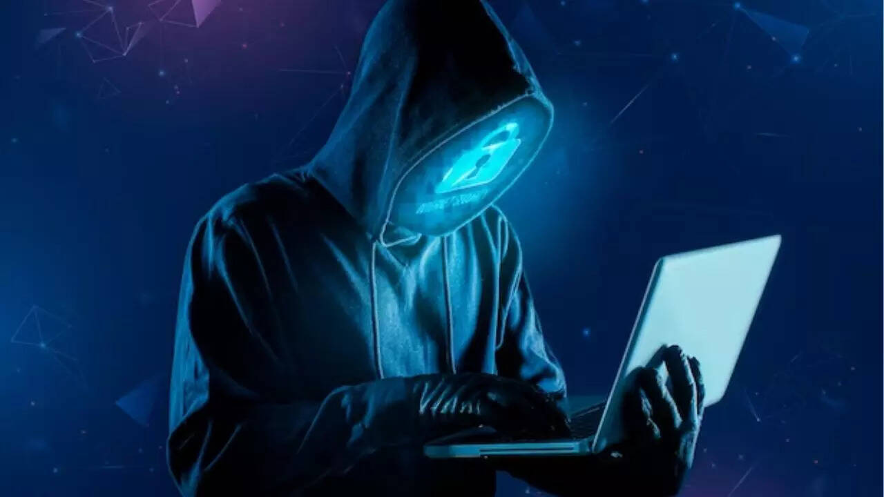 Mumbai Doctor Duped Of Rs 7 33 Lakh By Cyber Fraudster Posing As Cop