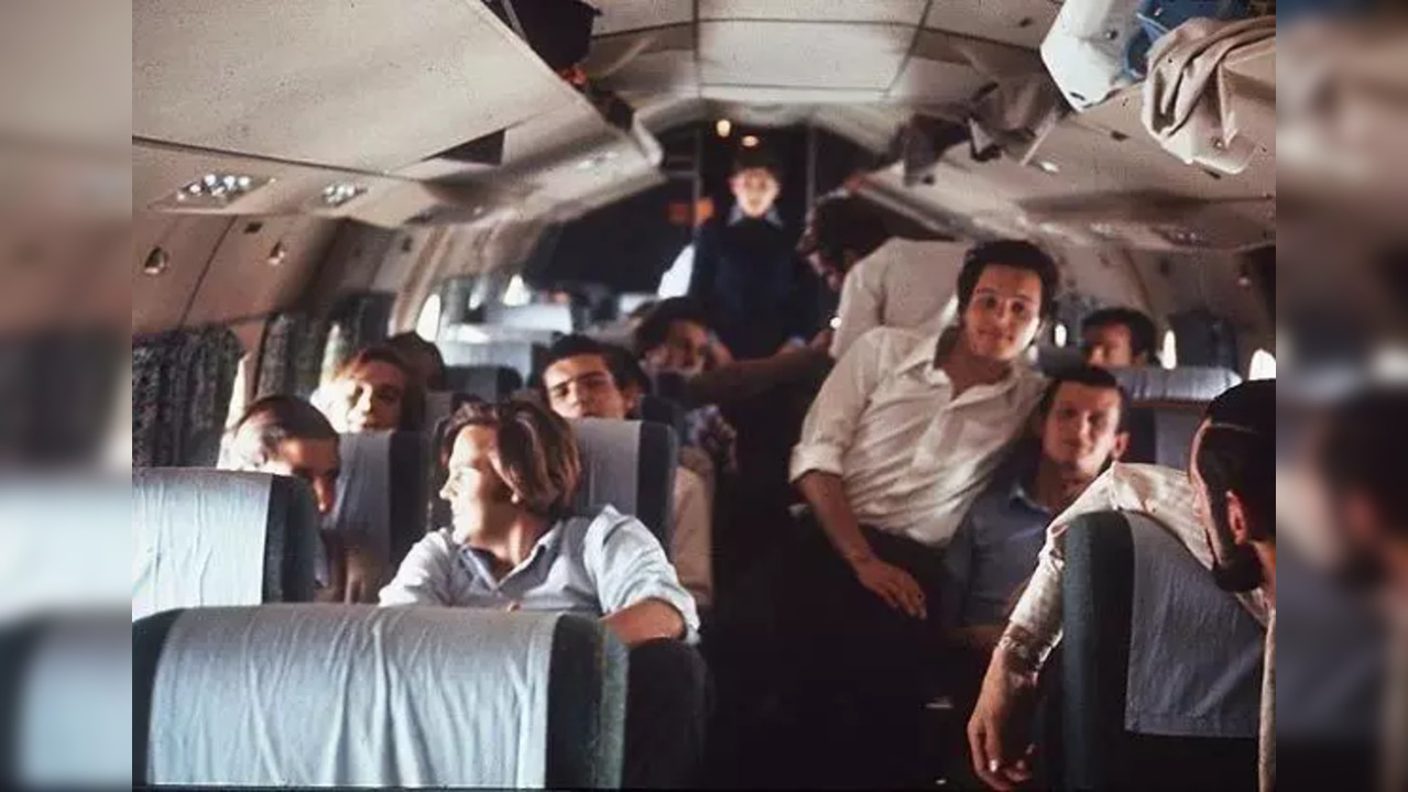 Uruguayan Flight 571: Haunting Last Photo of Uruguayan Flight 571 ...