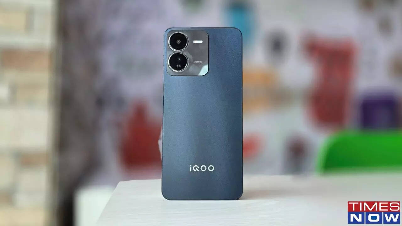 iQOO Z9 Review: Best Phone Under Rs 20,000 Right Now | Technology ...