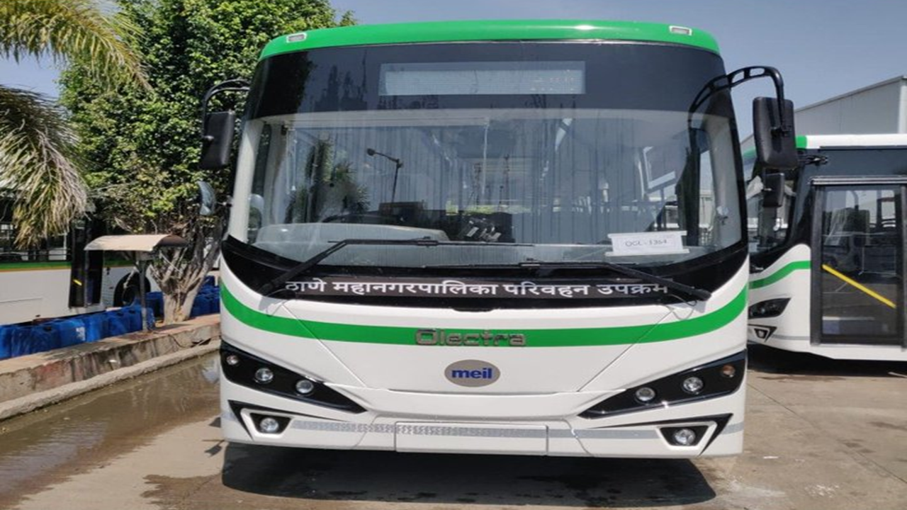 Travel Free TMT Bus: मुख्यमंत्र्यांच्या ठाण्यात टीएमटी बसमध्ये महिलांना ...