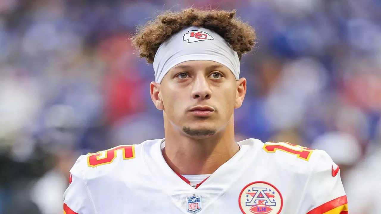 Patrick Mahomes And Wife Brittany Give Away Major Couple Goals In ...