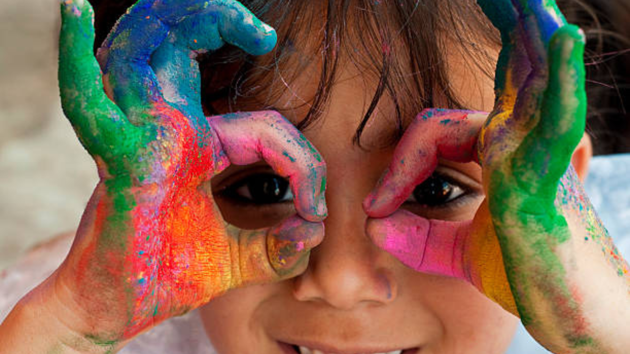 Holi 2024 Eye Care Tips: धूळवड खेळा,पण सोबत डोळेही सांभाळा