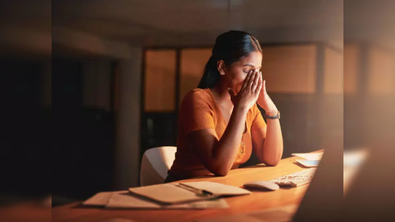 Health Issues in India: Study says 43% Indian Techies Struggling With ...