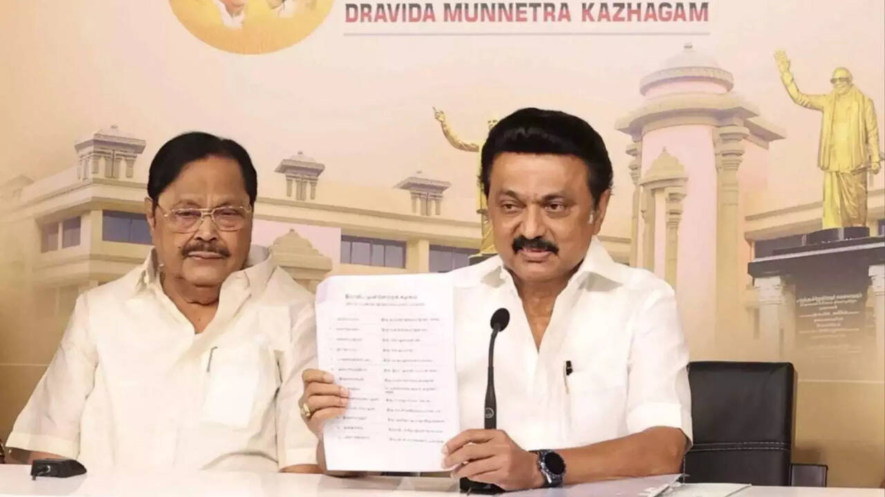 DMK Election Manifesto: 2024 மக்களவை தேர்தலுக்காக திமுக அளித்துள்ள ...
