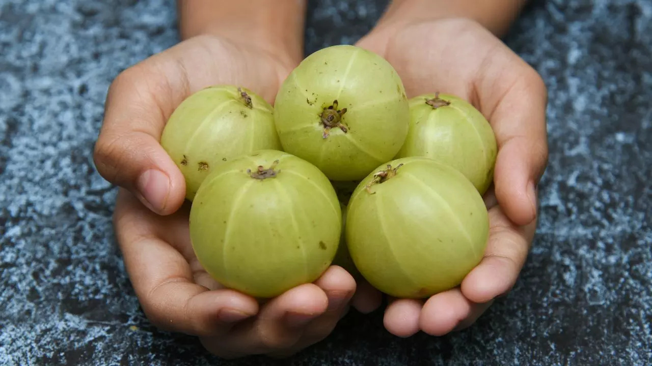 Amla Health Benefits: What Happens When You Eat Amla Every Day? | Diet ...