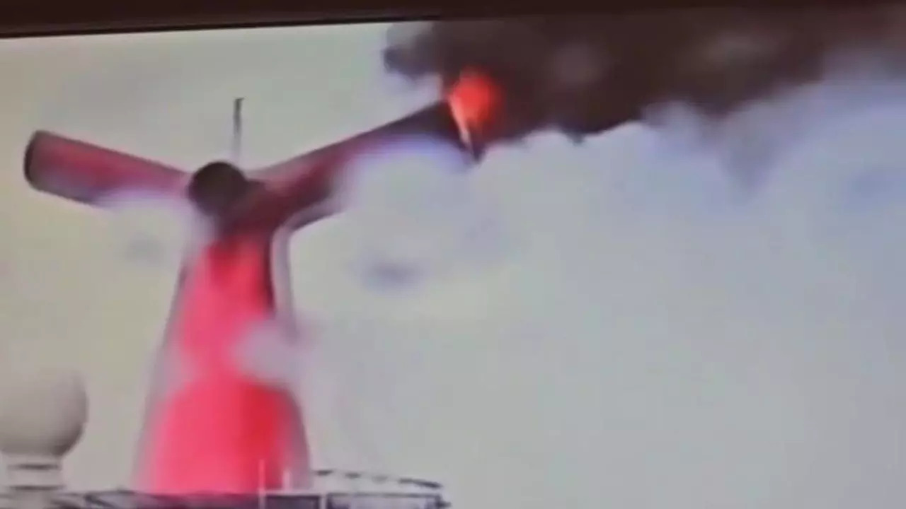 Carnival Freedom Fire: Carnival Cruise Freedom Fire In Bahamas Possibly ...