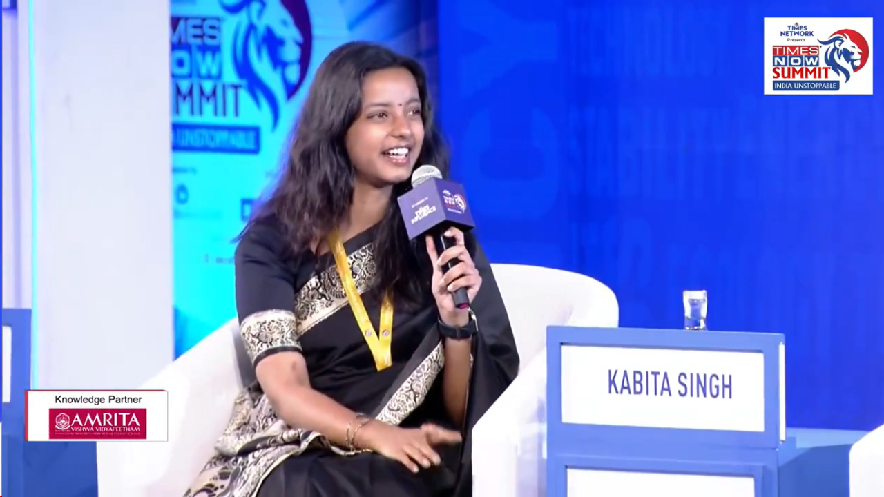 21-Year-Old Content Creator Janhvi Singh Reacts On PM Modi Touching Her Feet | Times Now Summit ...