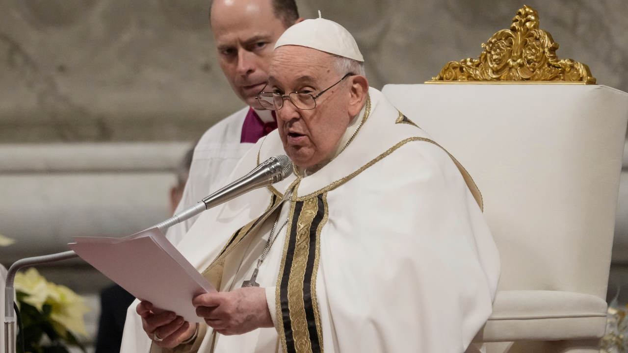 Pope Francis Good Friday: Pope Francis Skips Traditional Good Friday ...