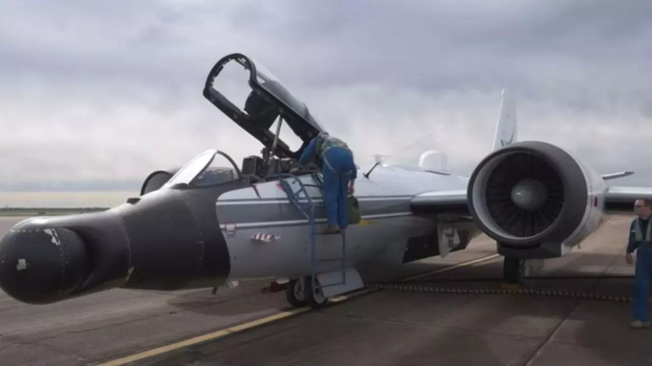 NASA Jets Solar Eclipse: NASA's High-Speed Jets To Chase Solar Eclipse ...