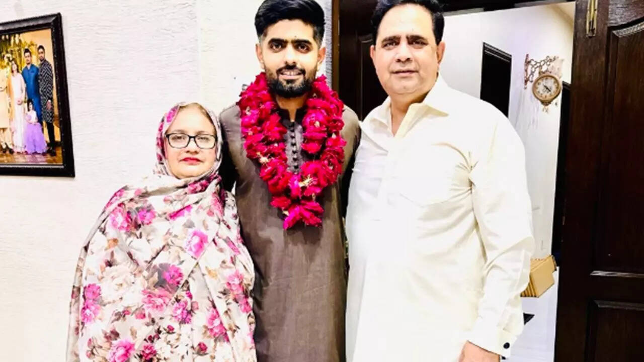 Babar Azam's Father Reveals Heartwarming Gesture By His Son Before ...