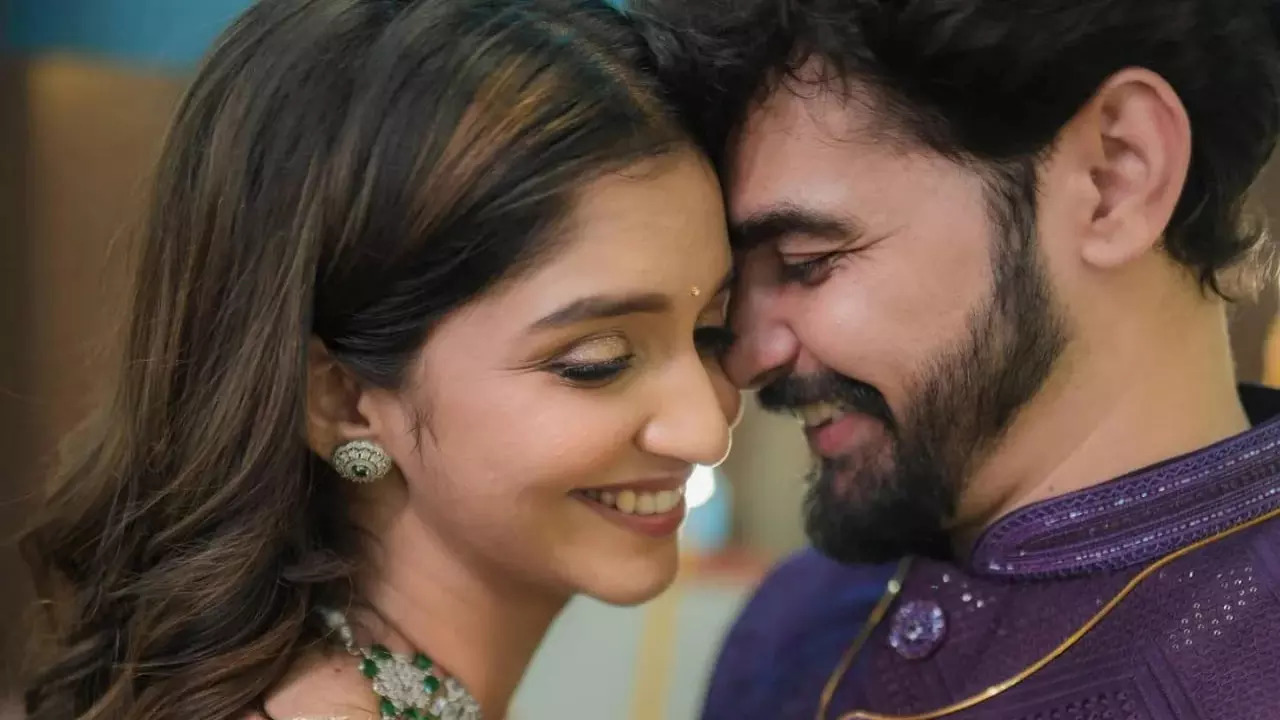 Raja Rani Chi Ga Jodi Fame Shivani Sonar Gets ENGAGED To Rang Maza Vegla Star Ambar Ganpule; See ...