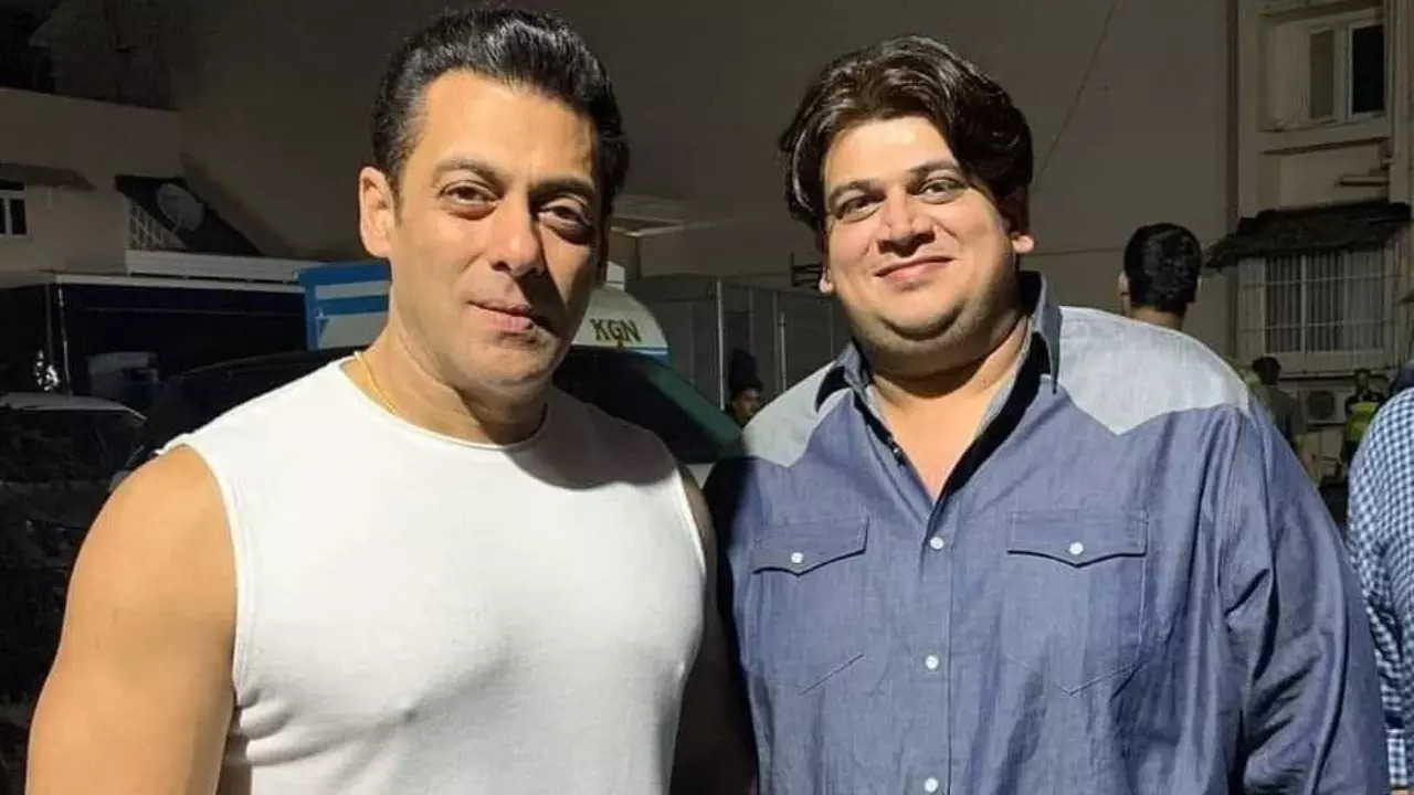 Salman Bhai Ko Kuch Fark Nahi Padhta: Politician Rahul Kanal After Meeting Actor At Galaxy ...