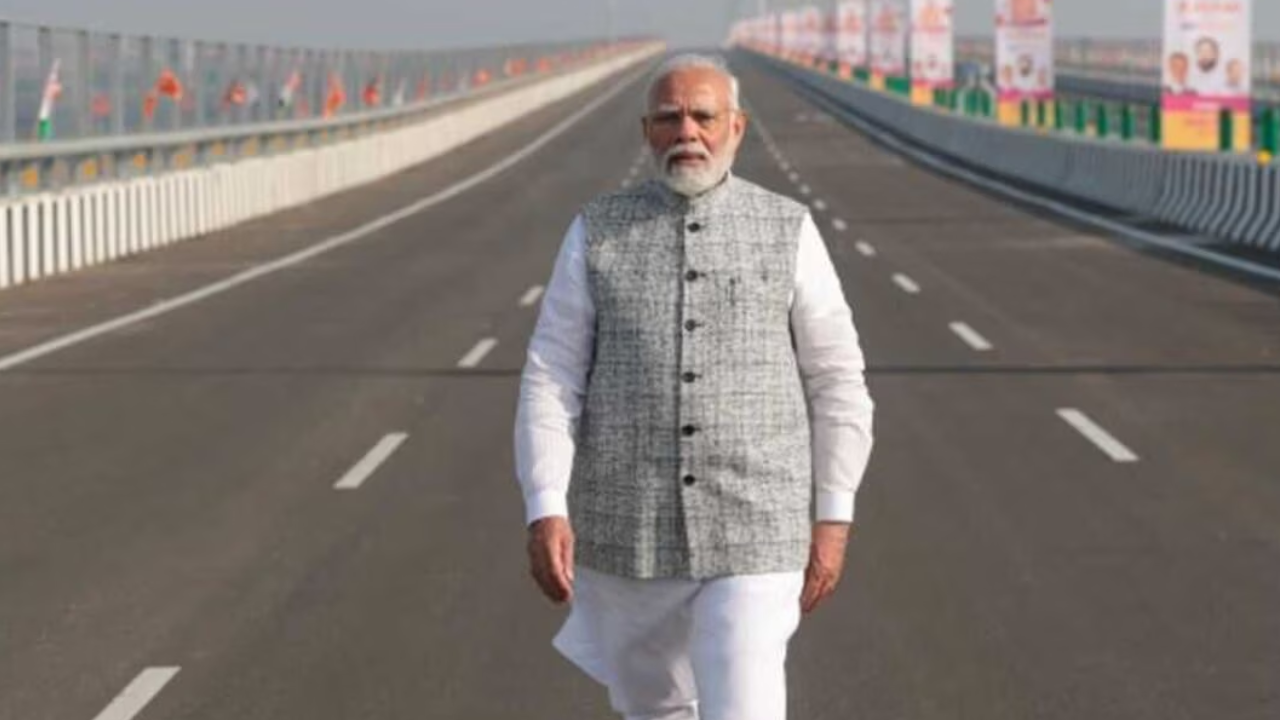 Water Metros, International Airports, Gram Sadak Yojana: What 'Modi Ki ...