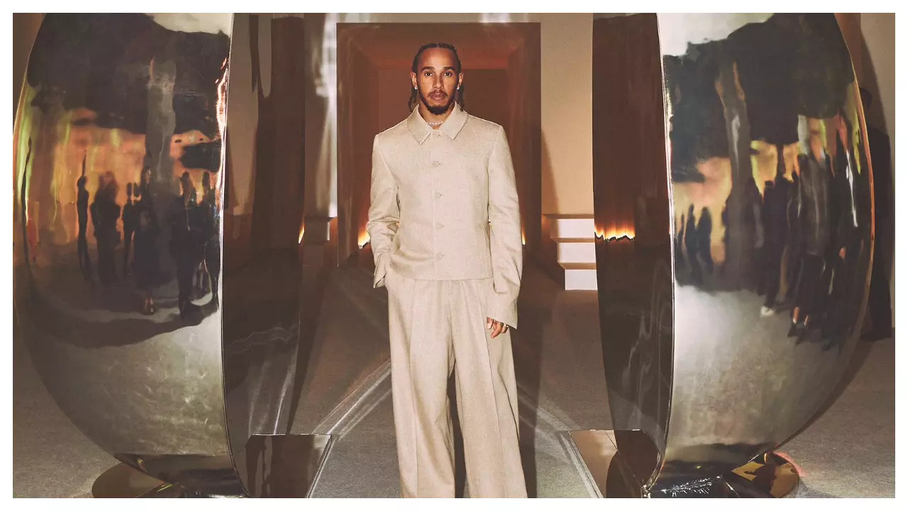 WATCH: Lewis Hamilton Reacts To Arsenal's Performance In Premier League ...