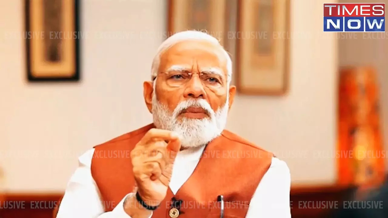 Narendra Modi: How PM Modi Reacted To Viral Videos Suggesting He Should ...