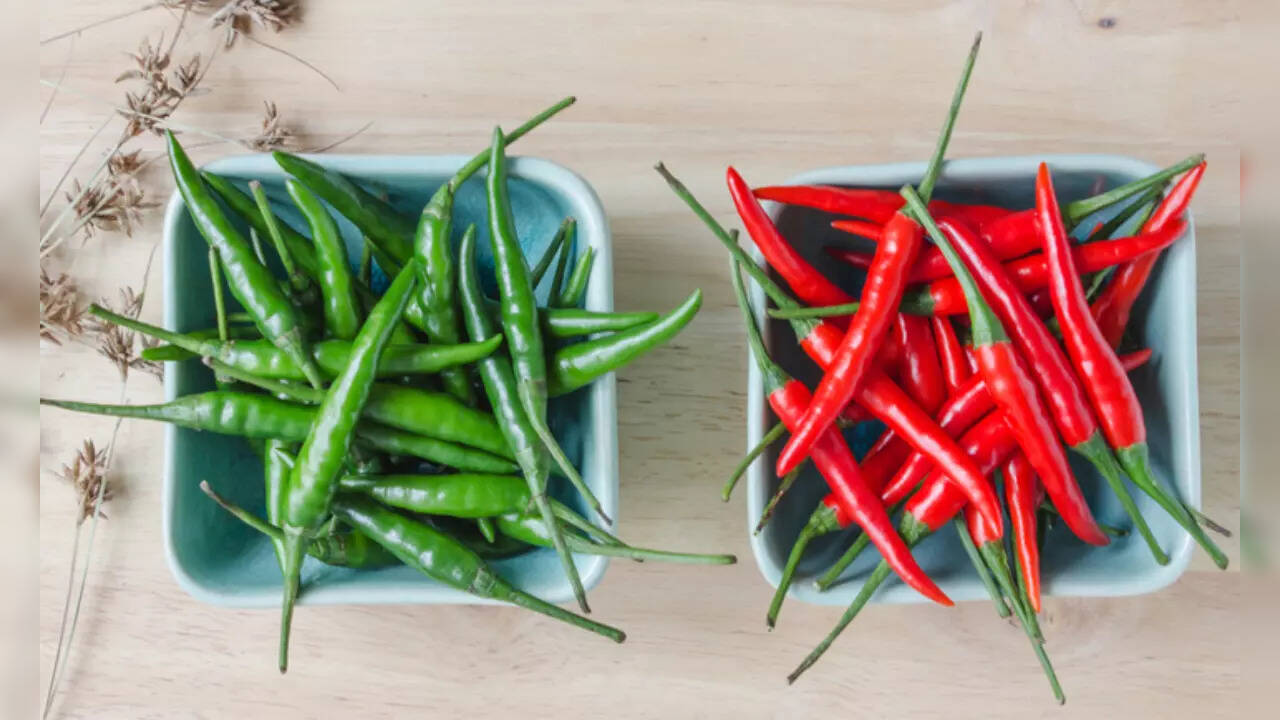 Green Chilli vs Red Chilli Which One Is Best for Your Health, Check ...