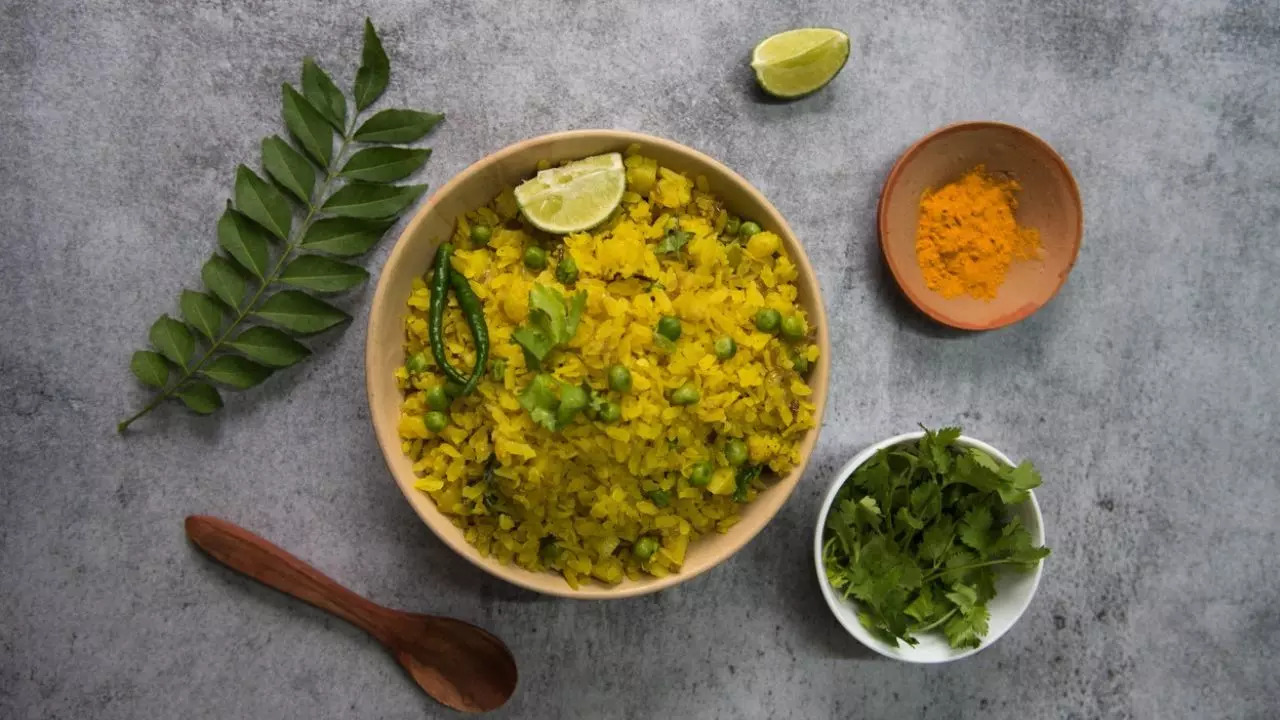 World Poha Day, History Of The Indian Breakfast Everyone Loves To Hate ...