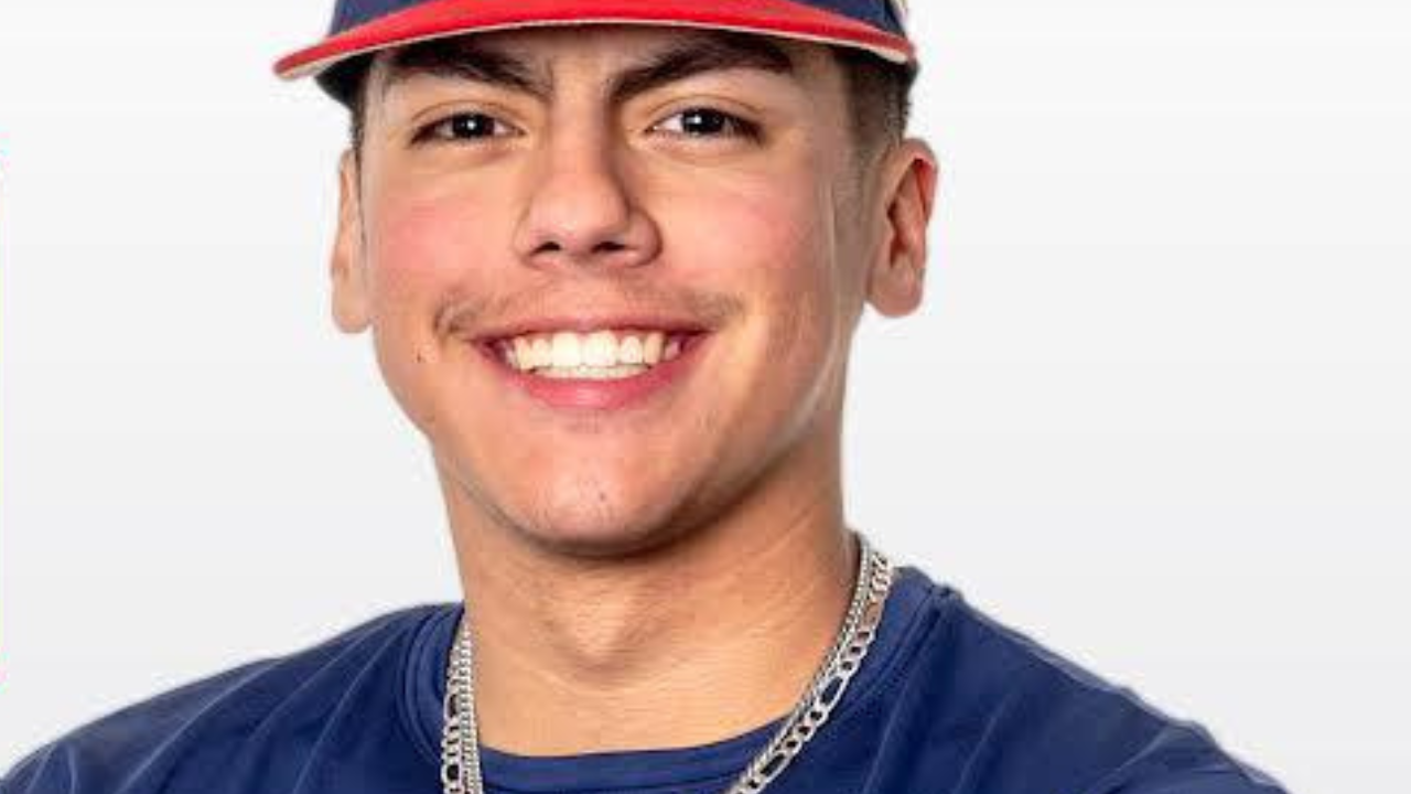 Eli Sanchez, Texas Baseball Coach, Dies At 19 | Times Now