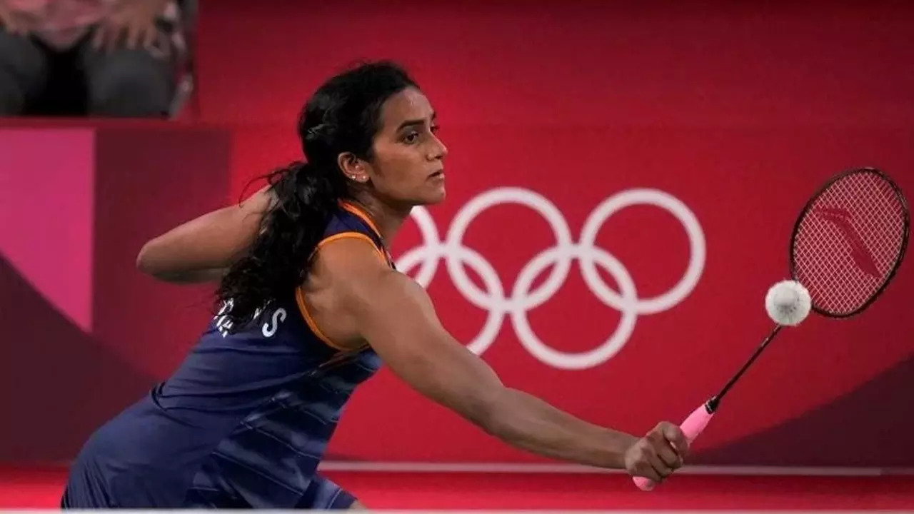 Pv Sindhu Vs Fathimath Nabaaha Highlights Sindhu Wins In Style In