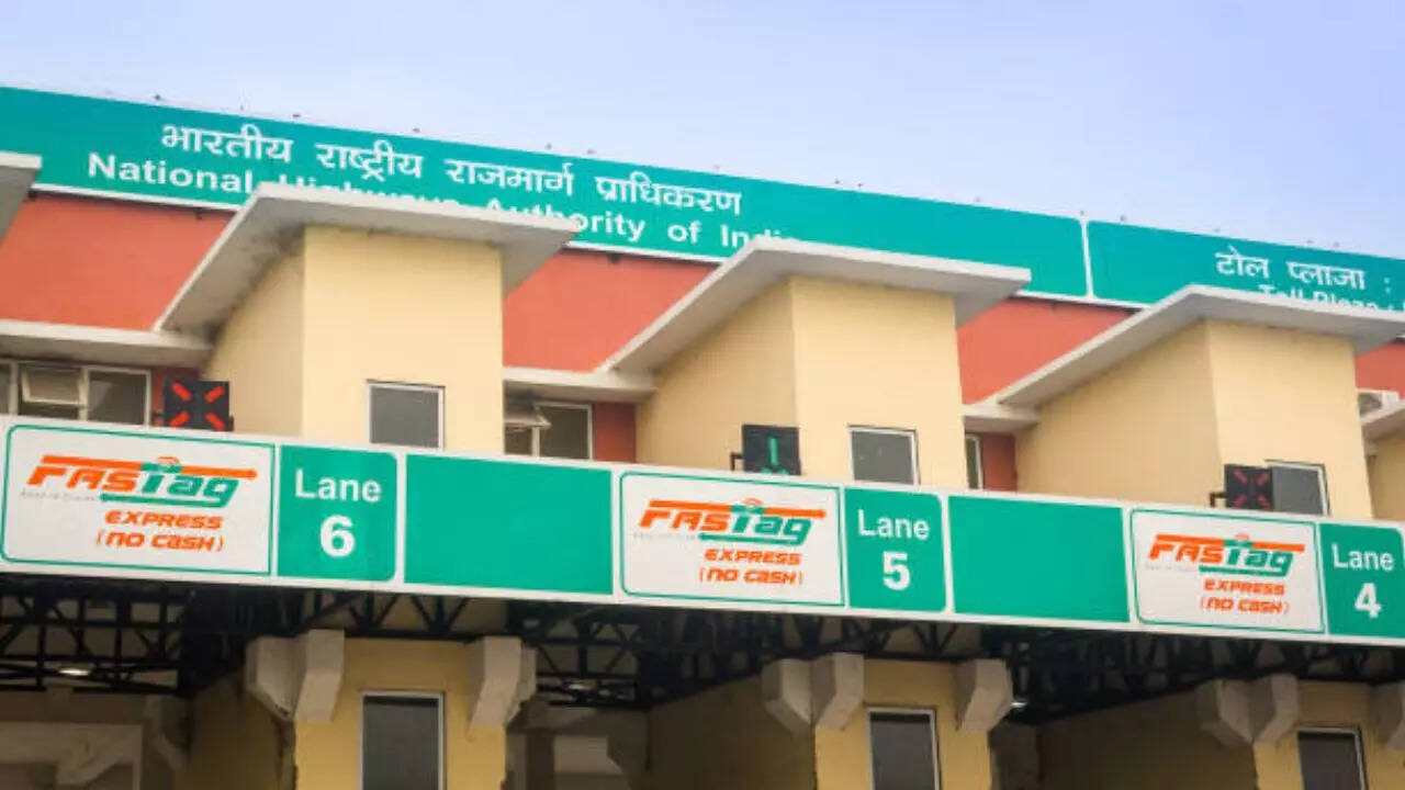 FASTag New Rule: फास्टॅगच्या नियमांत बदल, आजपासून फॉलो कराव्याच लागणार ...
