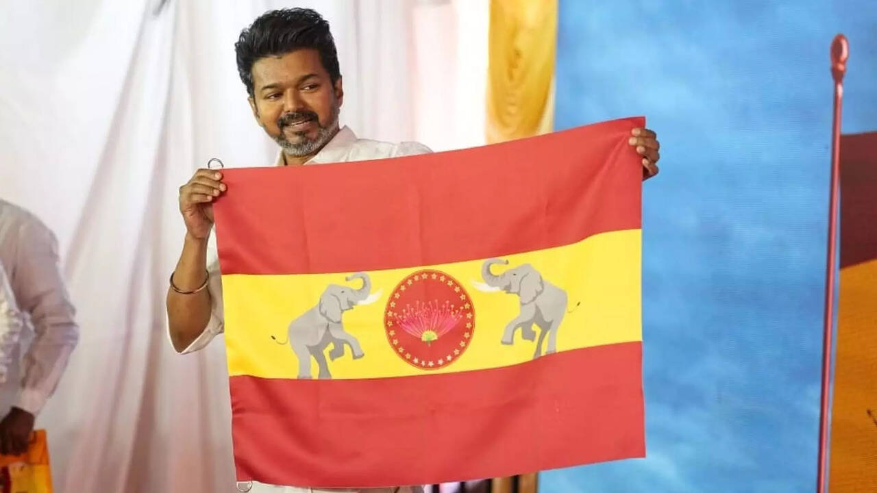 TVK Party Flag: விஜயின் தவெக கொடியில் யானை சின்னம் சர்ச்சை.. தேர்தல் ...