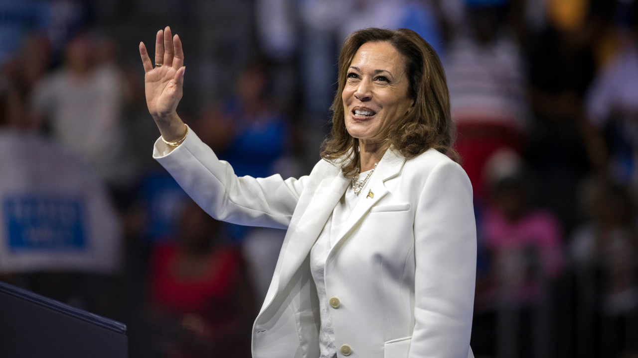 Kamala Harris' New Vogue Cover Sparks Critisicm Amid Hurricane Milton ...