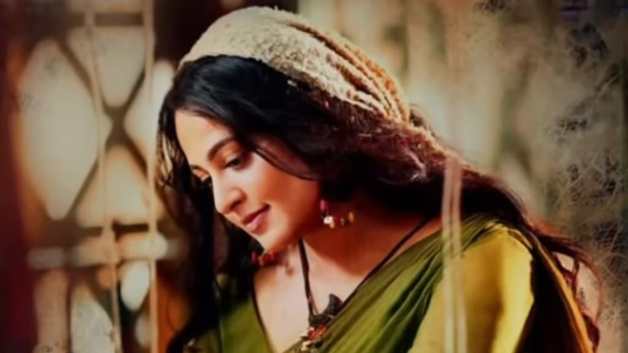 Anushka Shetty's Character Teaser From Jayasurya's Kathanar Released ...
